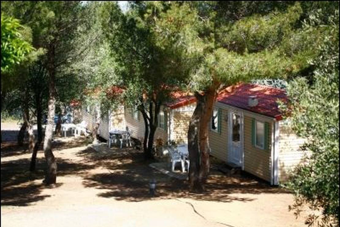 Campsite Camping Domaine De Plein Air in Languedoc-Roussillon - camping ...