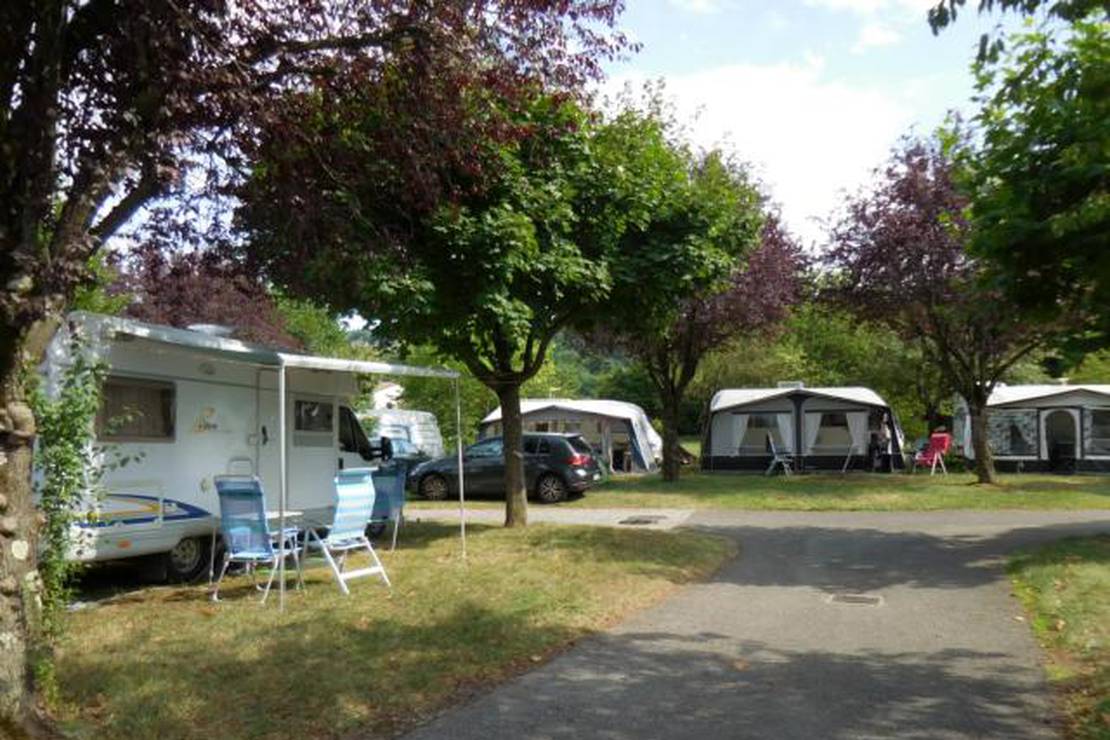 Campingplatz Camping Le Grand Pré in Auvergne-Rhone-Alpen - camping.info