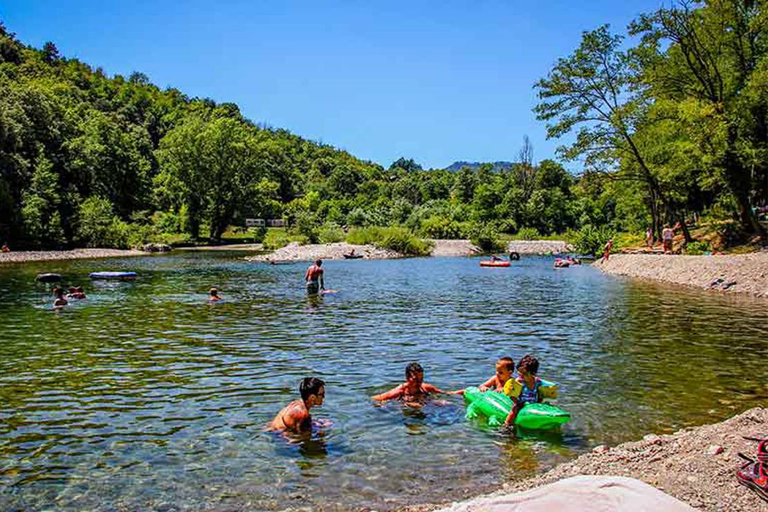 Campingplatz Camping Les Plans in Languedoc-Roussillon - camping.info