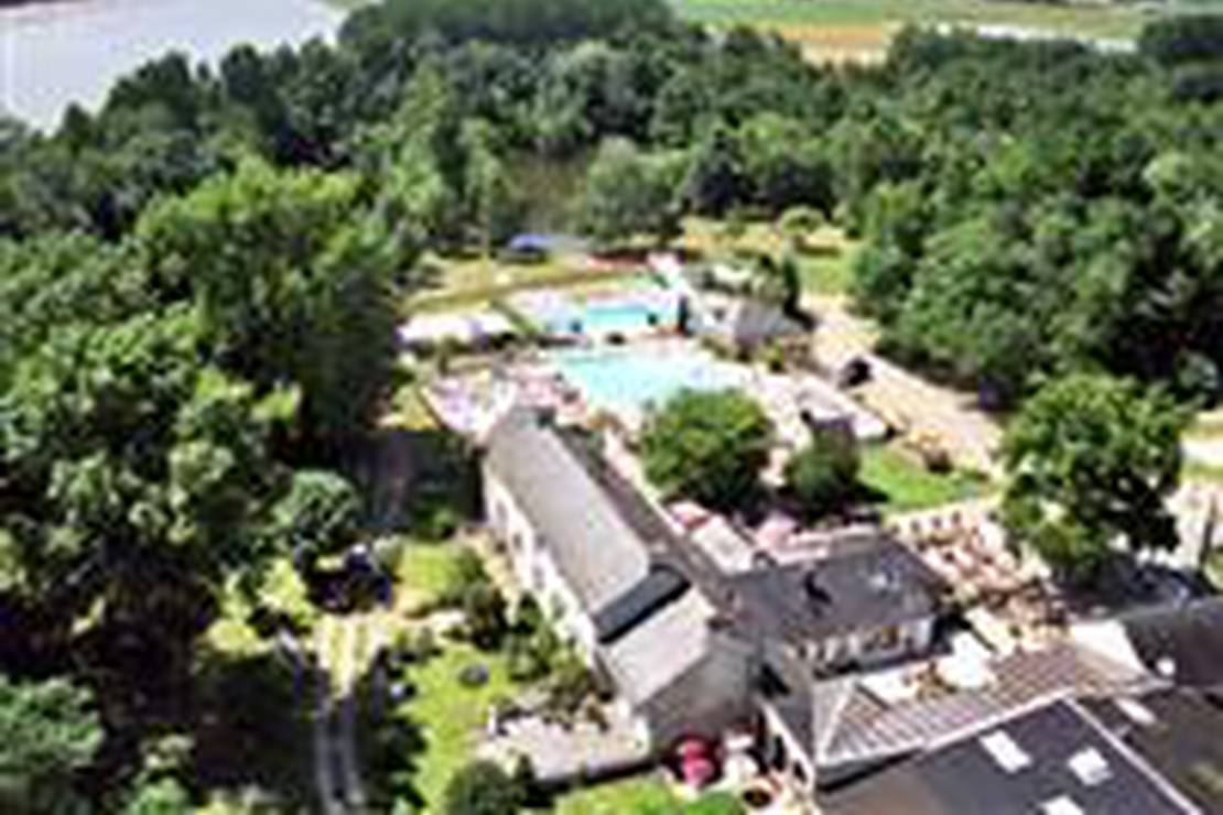 Campsite Le Domaine De La Brèche in Pays de la Loire - camping.info